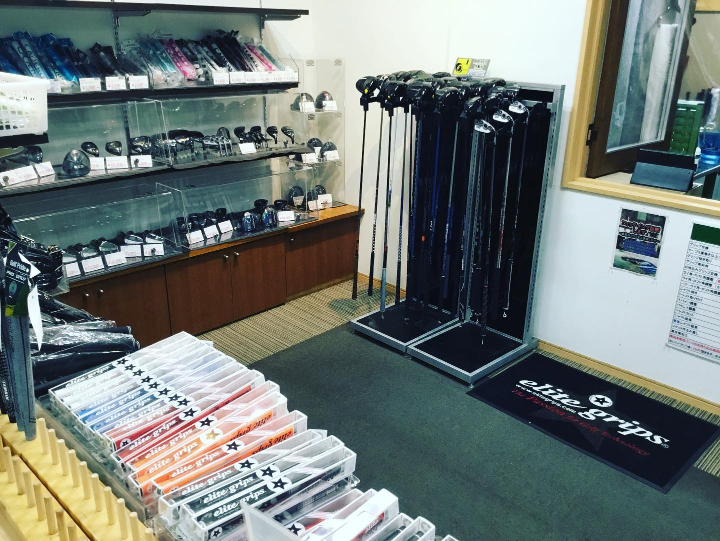 T-LABO 泉パークタウン店 - T-Labo Custom golf studio